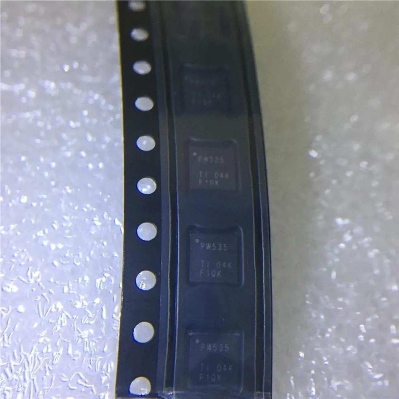 10piece~20piece/LOT TCA9535RTWR QFN24 PW535 Expander Integrated IC chip ...