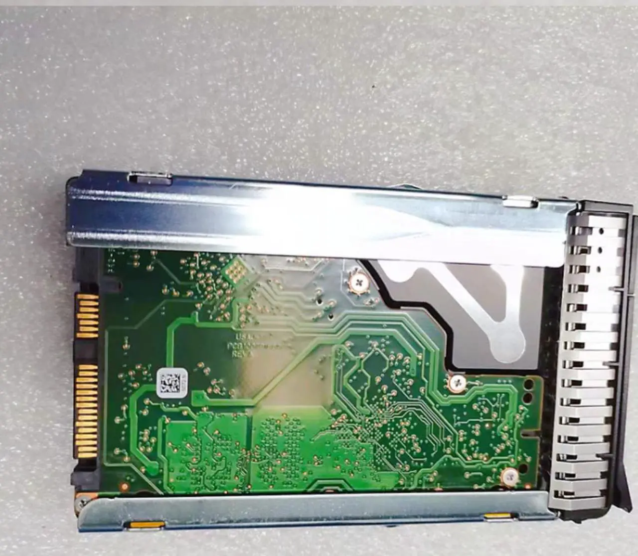 lenovo ThinkSystem 7XB7A00021 00YK010 300G 15K 2.5' SAS 12Gb SR hard ...