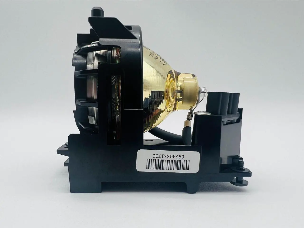 Jaspertronics Original DT00581 Lamp & Housing for Hitachi Projectors ...