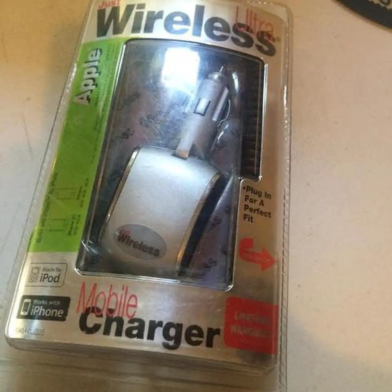 Just Wireless Ultra Mobile Charger , for iphone 3g,for ipad nano 3,4 ...