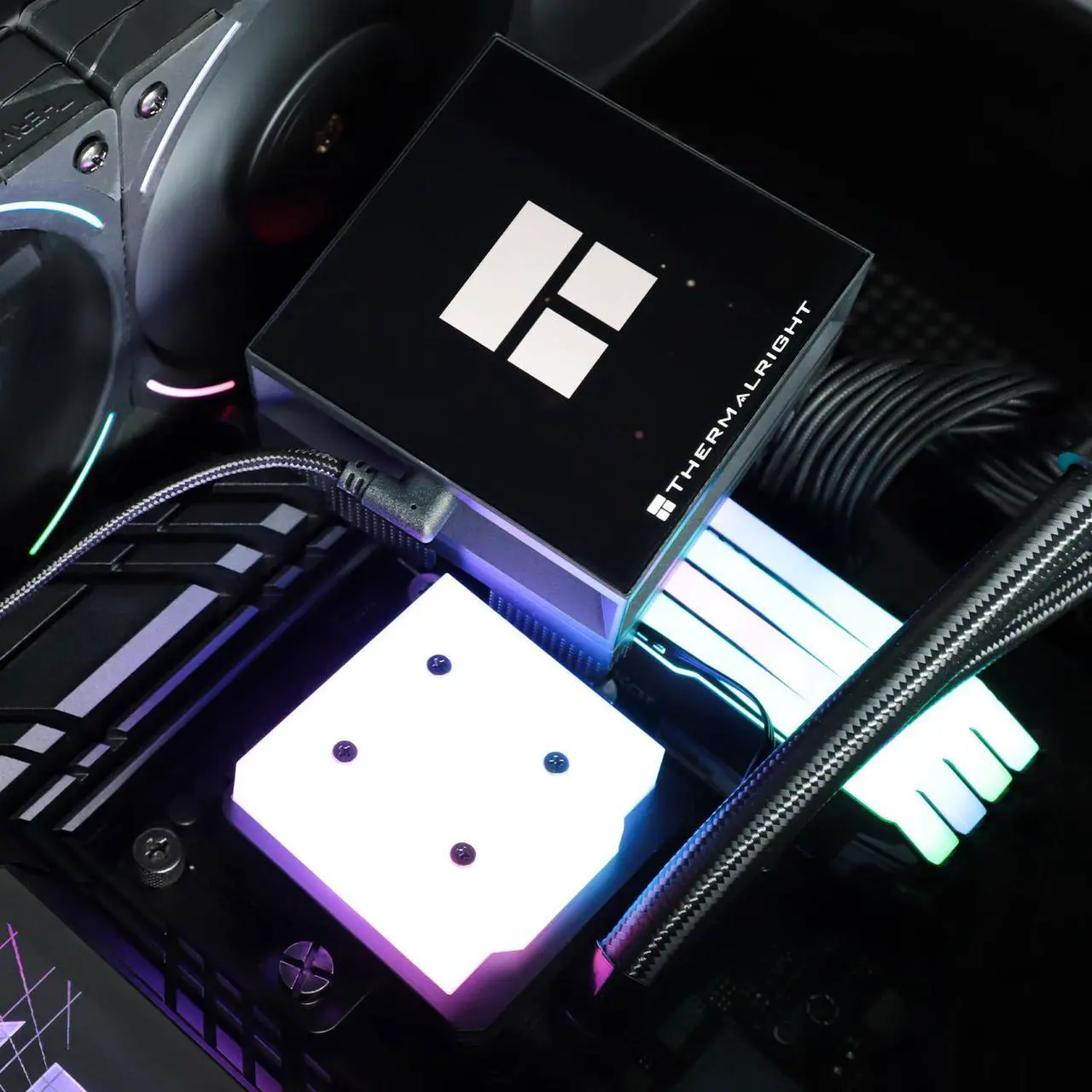 Thermalright Hyper Vision 360 ARGB AIO CPU Liquid Cooler - Magnetic ...
