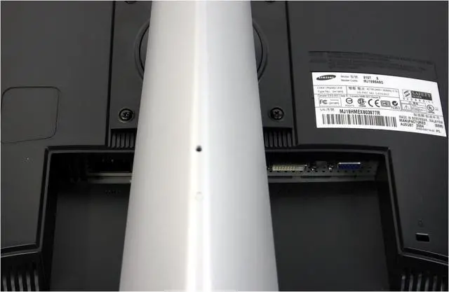 SAMSUNG 910T-Silver Silver 19" 25ms DVI LCD Monitor 260 cd/m2 1000:1 ...