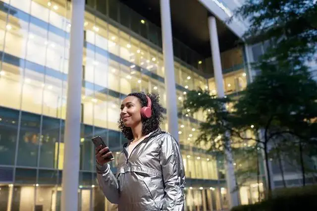 PHILIPS Red TAH4205RD/00 On-ear Wireless Headphones - Newegg.com