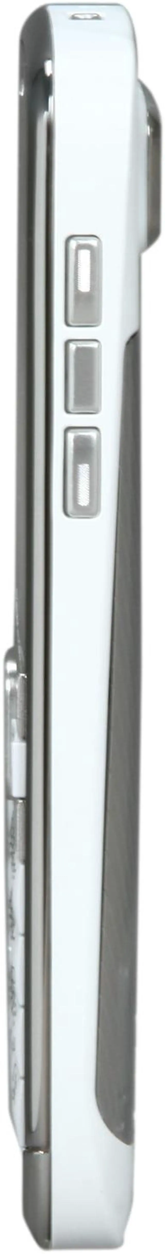 NOKIA E72 White 3G GSM Unlocked Smart Phone w/Navigation Accessory Kit - Newegg.com