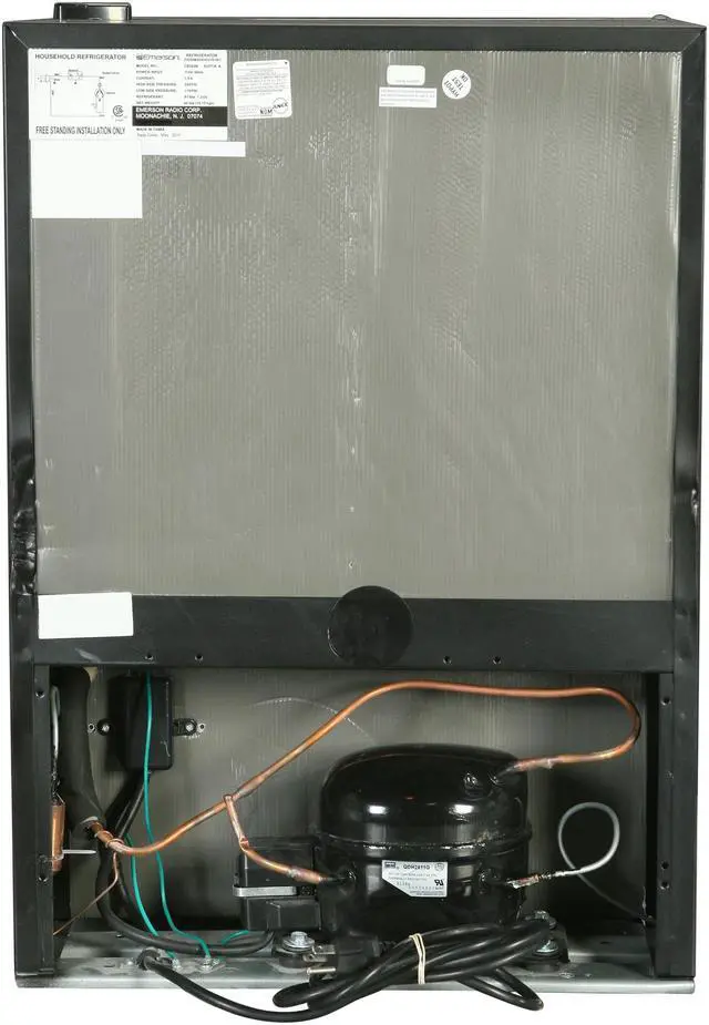 Refurbished: Emerson 2.8 Cu. Ft. Compact Refrigerator Black CR282B ...