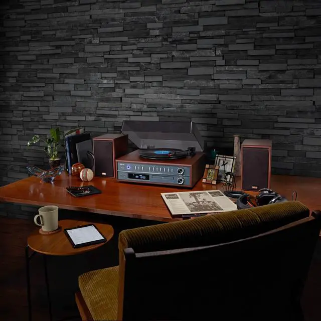 Teac Portable Turntable Stereo System with CD, Radio, & Bluetooth ...