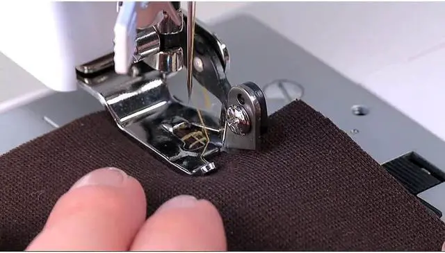 Singer 25006739606 Heavy Duty Crafting Presser Foot Kit - Newegg.com