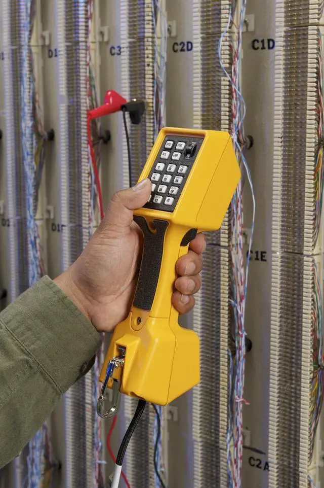FLUKE Networks 22801009 TS22A Test Butt Set - Newegg.com