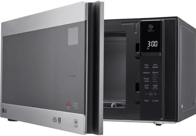 LG 0.9 cu. ft. NeoChef Countertop Microwave with Smart Inverter and ...