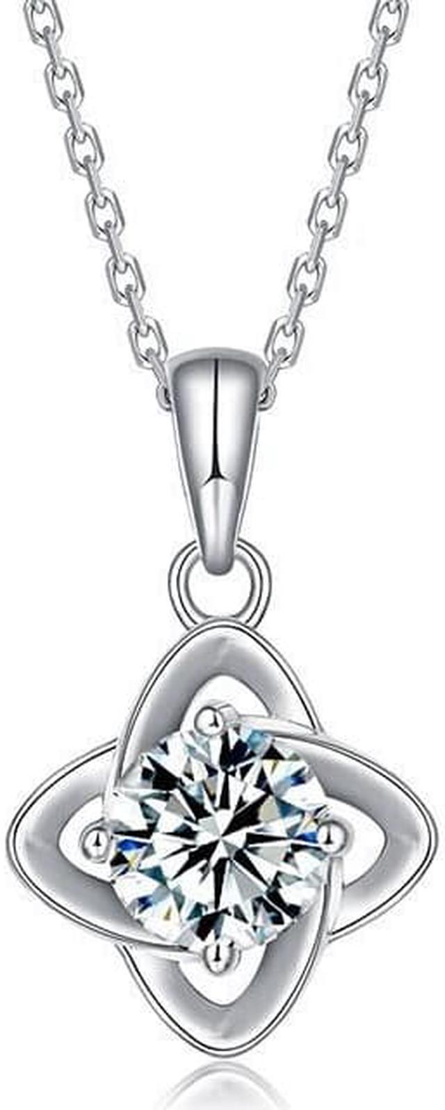 1CT Moissanite Clover Necklace for Women 925 Sterling Silver Pendant Artificial Diamond Clavicle Chain Jewelry for Girlfriend